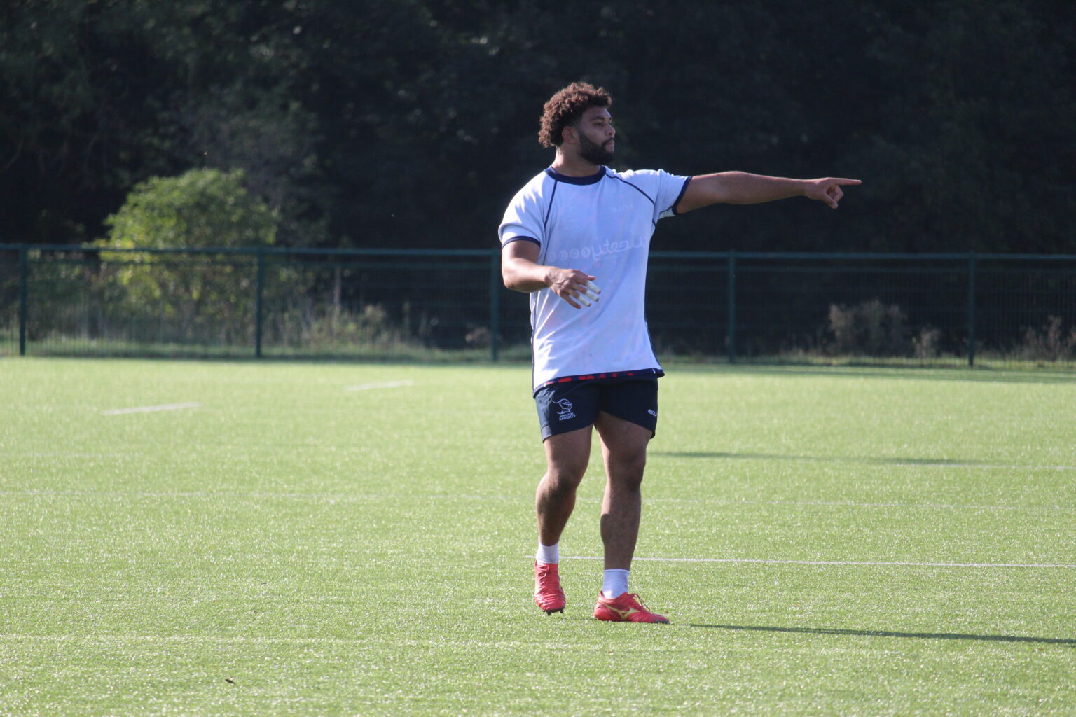 Knights bolster squad with two loan signings from Sale Sharks ...